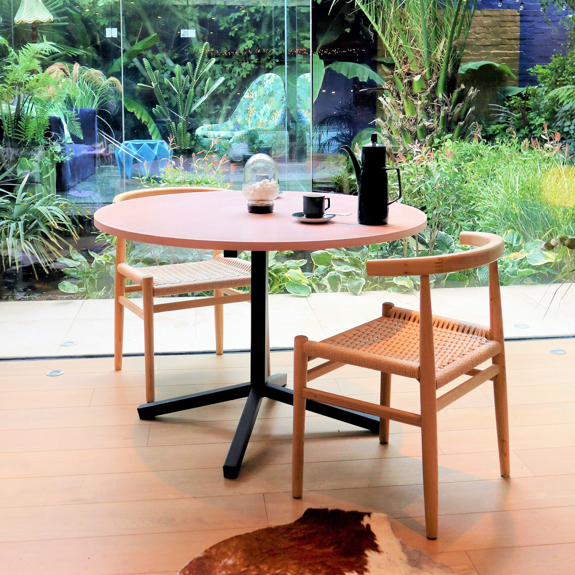Circular Dining Table – ConcreteEtc(UK)